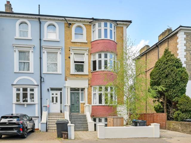 apartment in St Leonard's Road