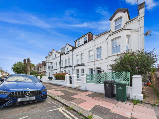 apartment in St. Leonards Road, Hove, BN3 4QQ