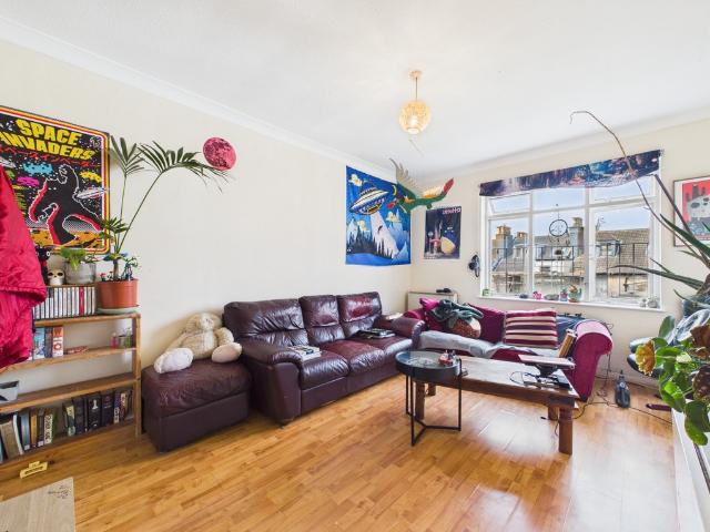apartment in St Michaels Place, Brighton, BN1 3FT