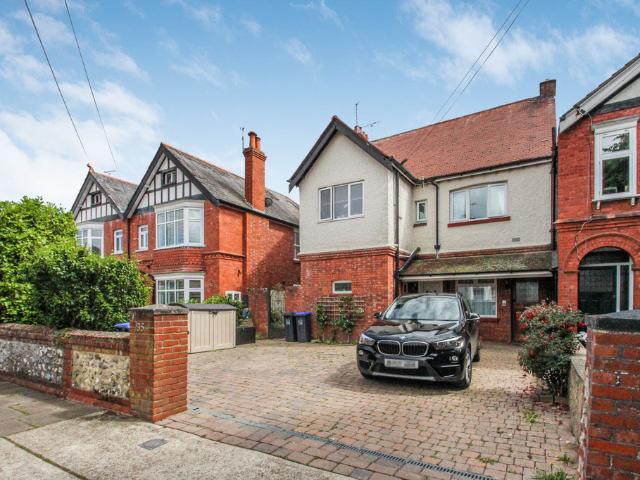 apartment in St. Michaels Road, Worthing BN11 4RZ