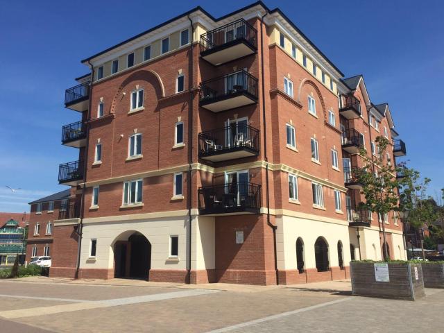 apartment in St Peters Court Diglis