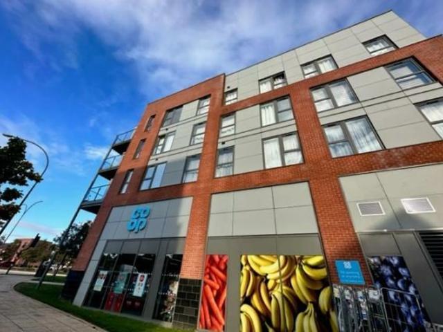 apartment in Stanwick House Upton