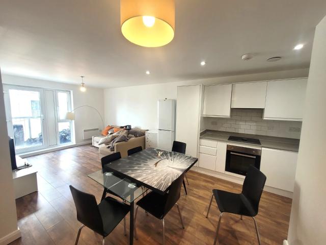 apartment in Stoke Road