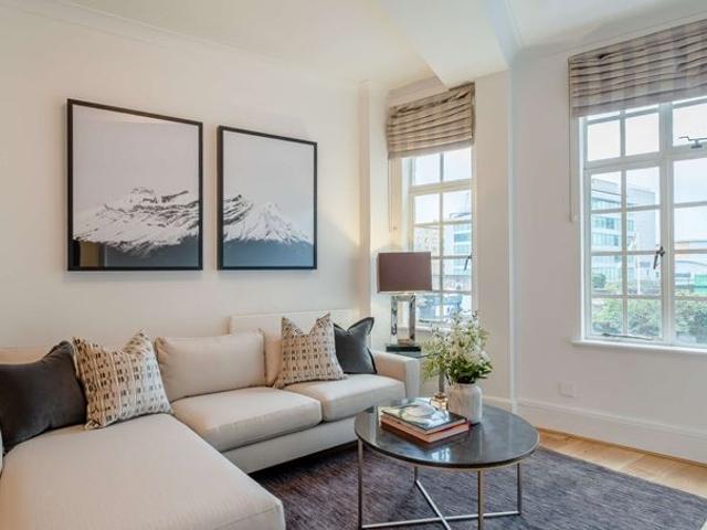 apartment in Strathmore Court, St Johns Wood
