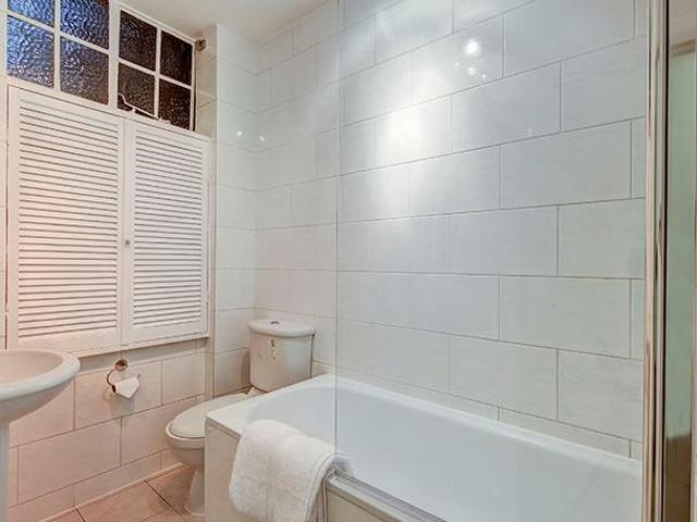 apartment in Strathmore Court, St Johns Wood