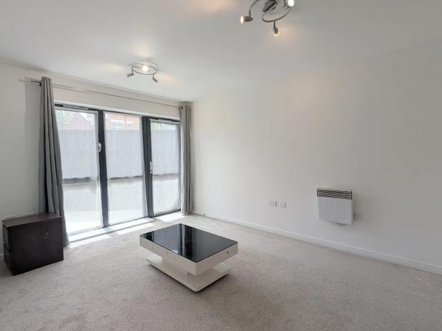 apartment in Sunset House Grant Road, Harrow, HA3