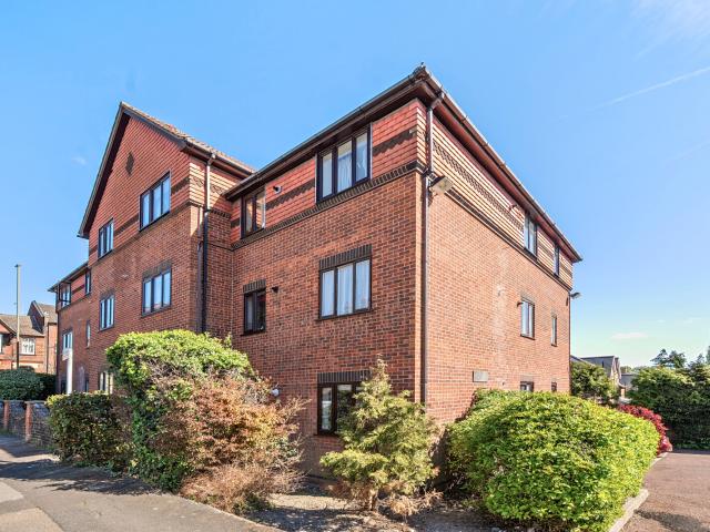 apartment in Surrey