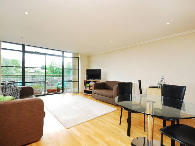 apartment in Point Wharf Lane