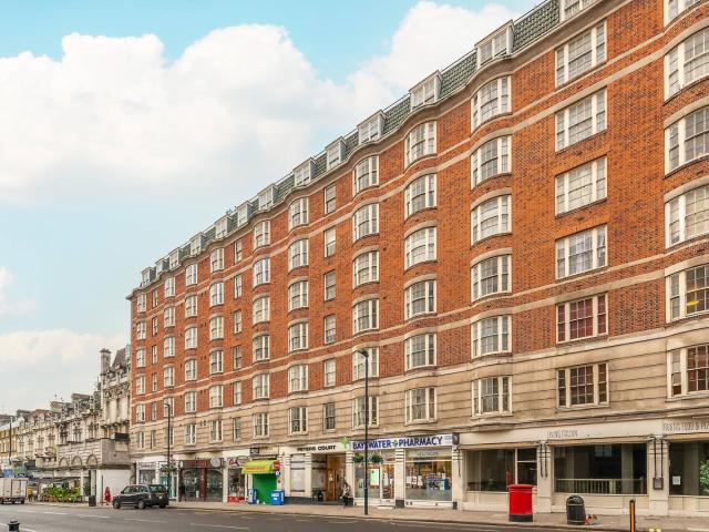 apartment in Porchester Road