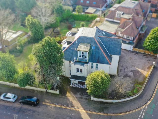 apartment in Portchester Road, Bournemouth, Dorset, BH8 8LA