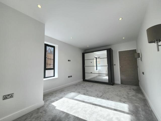 apartment in Park View 8 Oxhey Road, Watford, WD19