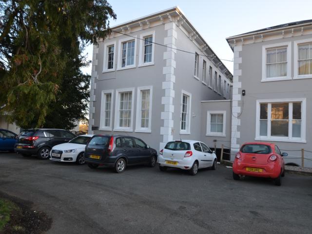 apartment in Park Field, Victoria Road, Malvern, Worcestershire, WR14 2TE