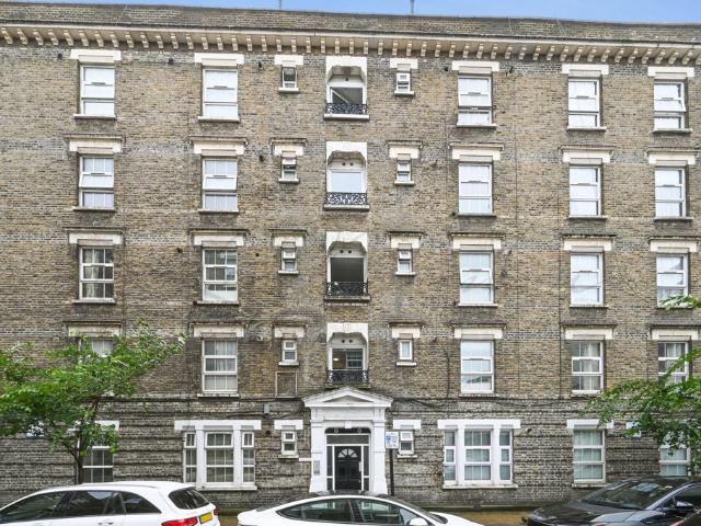 apartment in Penfold Place, Lisson Grove, NW1