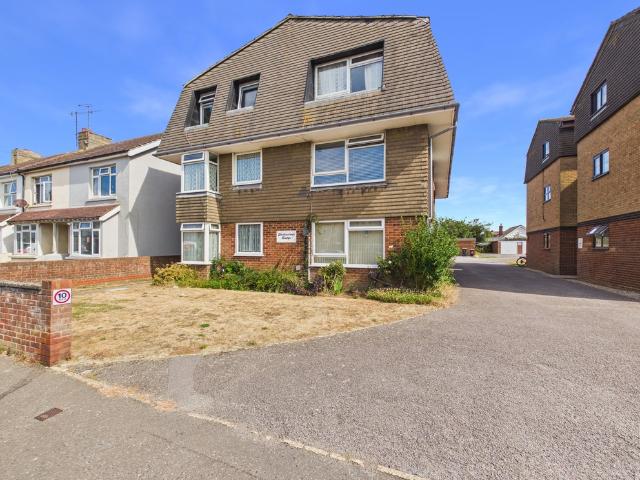 apartment in Penhill Road, Lancing