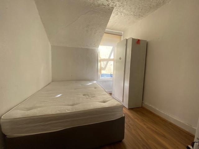 apartment in Plumstead, London, SE18