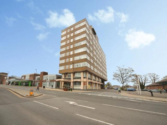 apartment in Priory Heights LU5