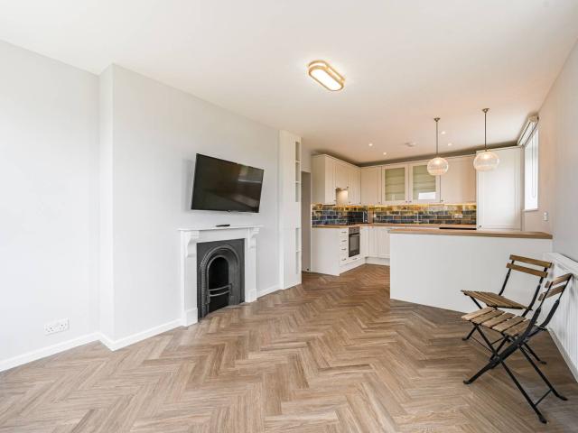 apartment in Prior Street