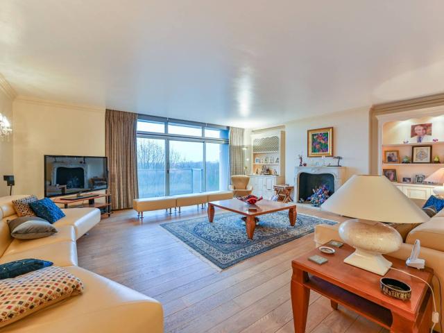 apartment in Prince Albert Road