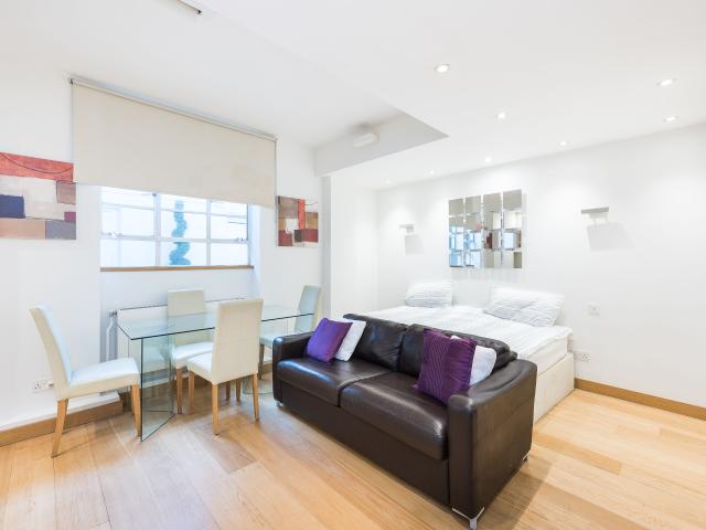 apartment in Princes Gate