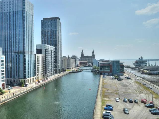 apartment in Princes Parade, Liverpool