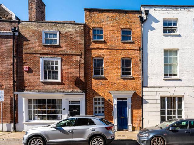 apartment in Quarry Street
