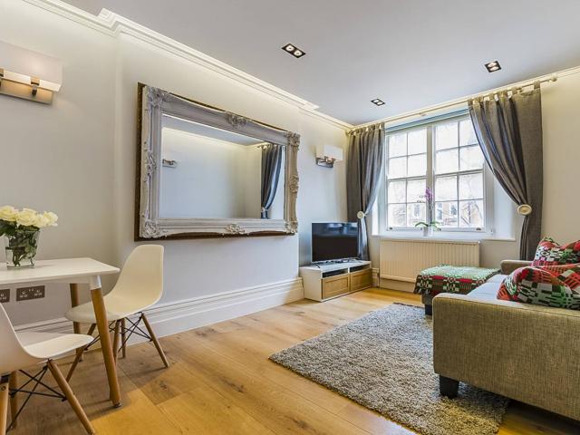 apartment in Queen Alexander Mansions