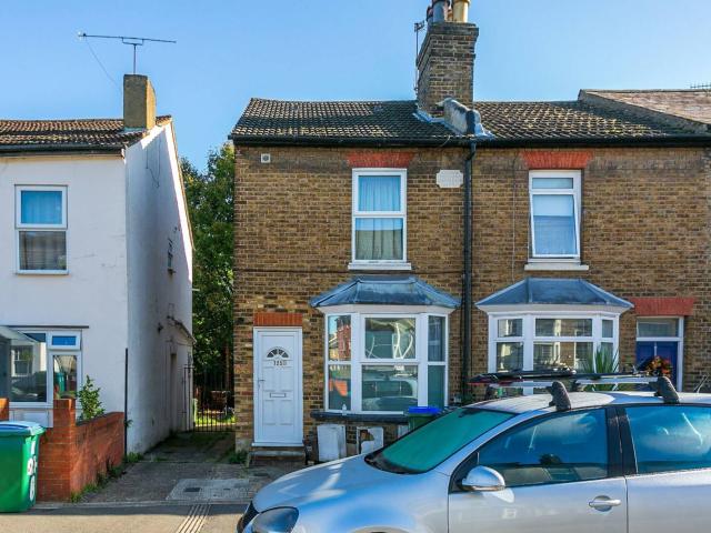 apartment in Queens Road
