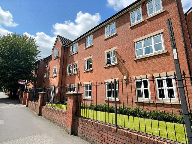 apartment in Queens Road, Monsall, Manchester, M40 8AL