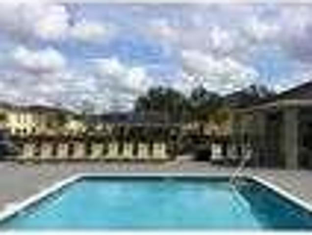 Apartment in quiet area, spacious with big kitchen