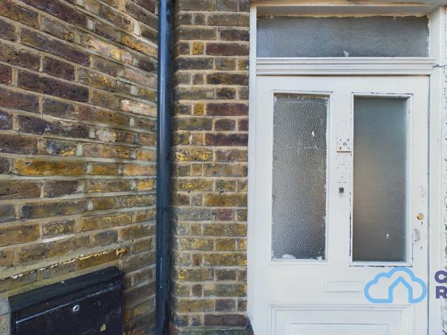 apartment in RM4 Plashet Road | Plaistow | London | E13 0PU