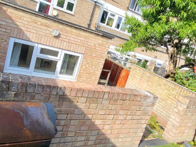 apartment in RM1 Glengall Grove | Isle of Dogs | London | E14 3NE