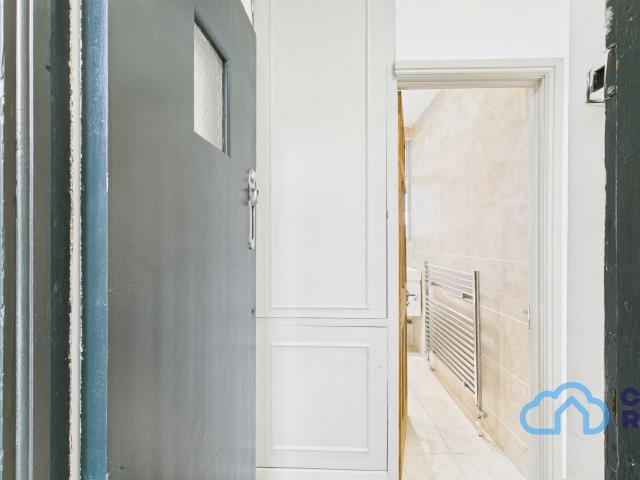 apartment in RM2 Balham High Road | Wandsworth | London | SW17 7AQ
