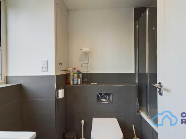 apartment in RM2 Eastmead | Farnborough | GU14 7SA
