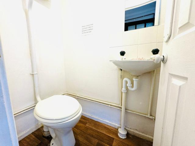 apartment in RM2 Ford Road | Bow | London | E3 5PQ