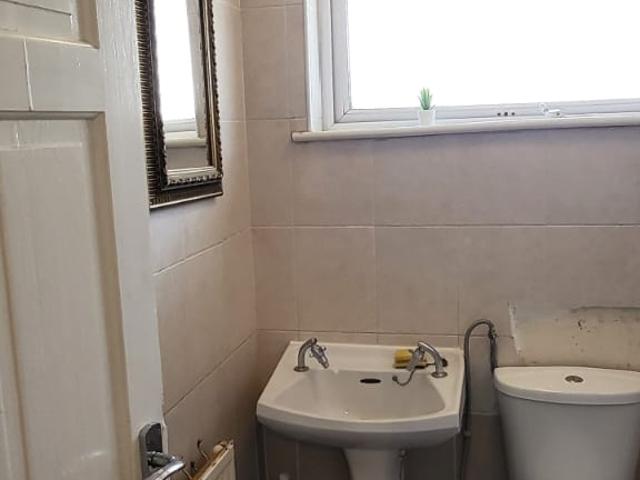 apartment in RM2 Glengall Grove | Isle of Dogs | London | E14 3NE