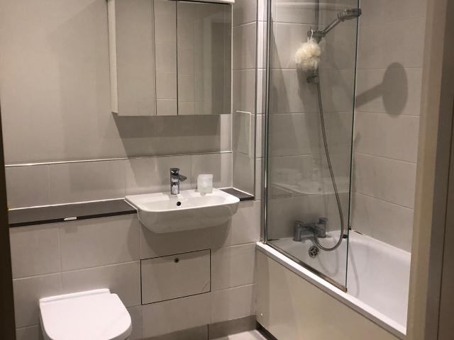 apartment in RM3 St. Ives Place | Poplar | London | E14 0HX