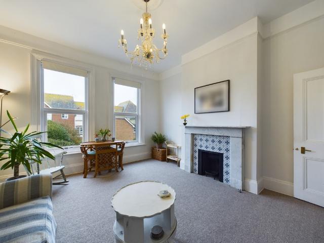 apartment in Rowlands Road, Worthing, BN11 3JU
