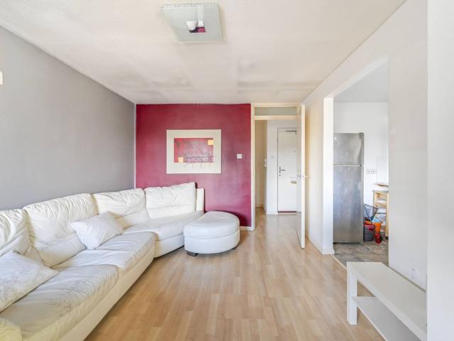 apartment in Royal Mint Street