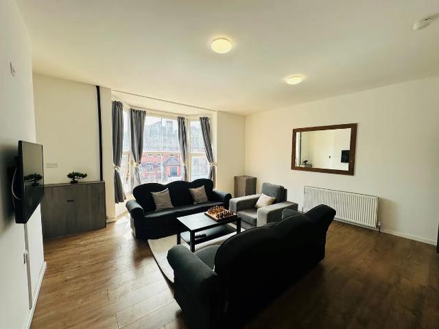 apartment in Radcliffe Road, West Bridgford, NG2