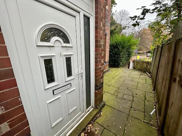 apartment in Raleigh Street, Nottingham, NG7
