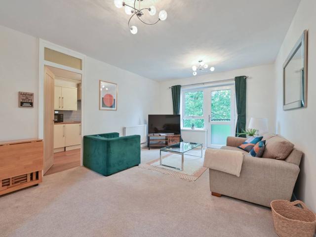 apartment in Raphael Drive