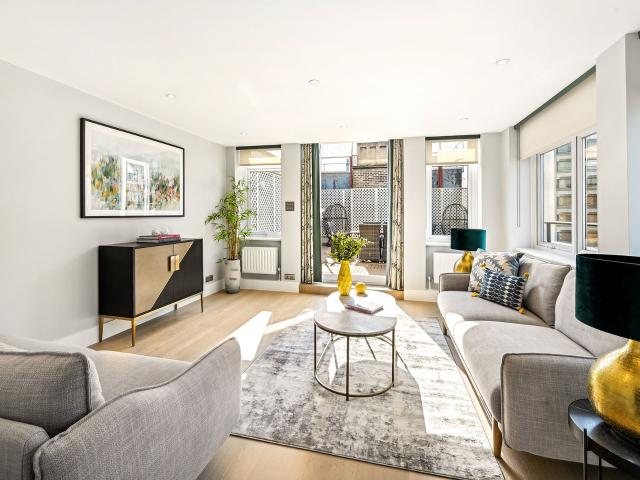apartment in Richmond Court