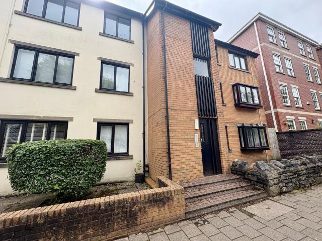 apartment in Richmond Court, Cardiff