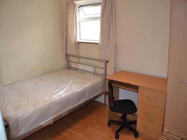 apartment in Richmond Road, Roath, Cardiff