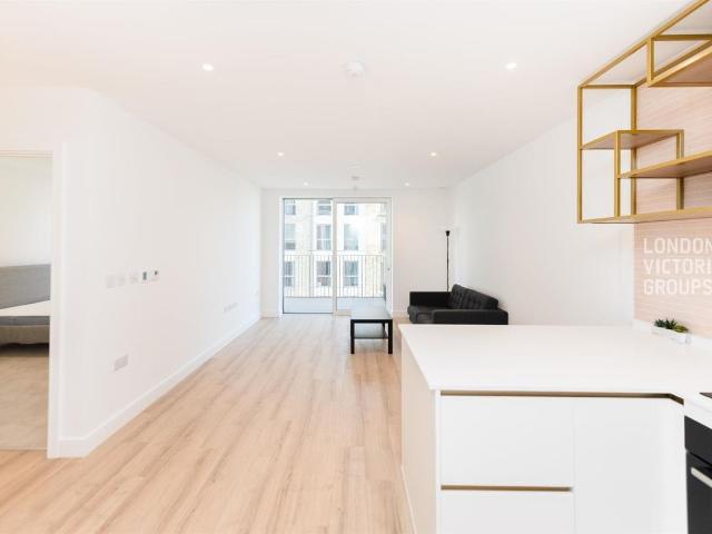 apartment in Waterview House, 12 Quay Walk, Wembley, Wembley
