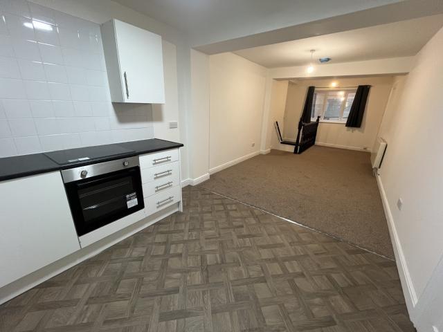 apartment in Waterside View DY13