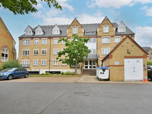 apartment in Watford