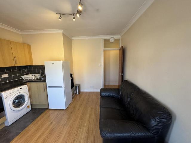 apartment in Welbeck Avenue, Southampton