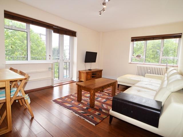apartment in Wellington Road, St Johns Wood, London, NW8 United Kingdom