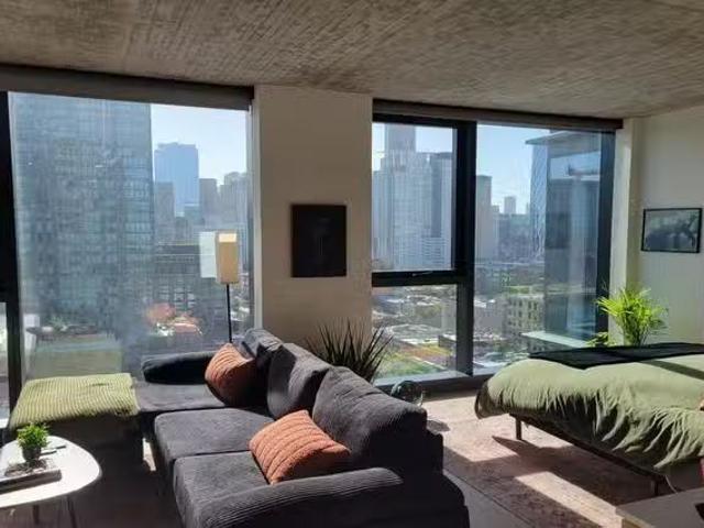 Apartment in West Town